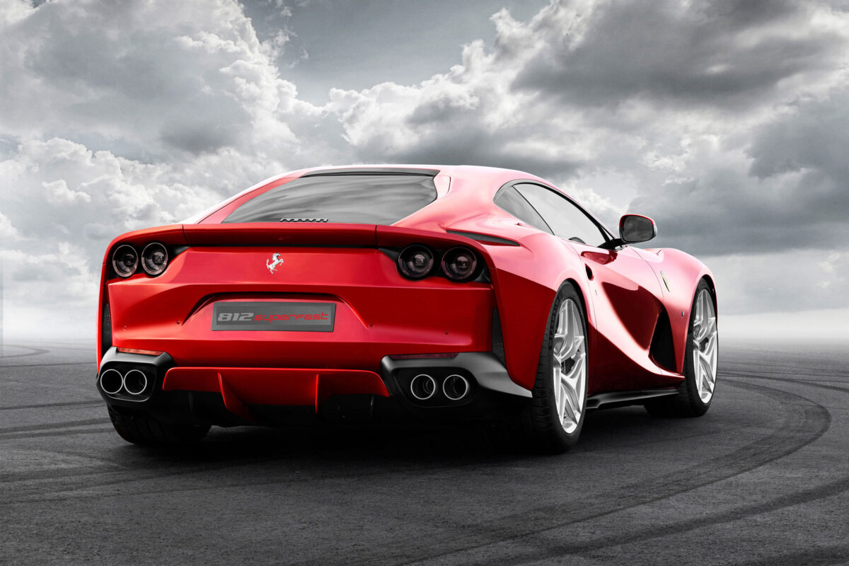 Luxury Sports Cars - Ferrari 812 Superfast The fastest and more ...